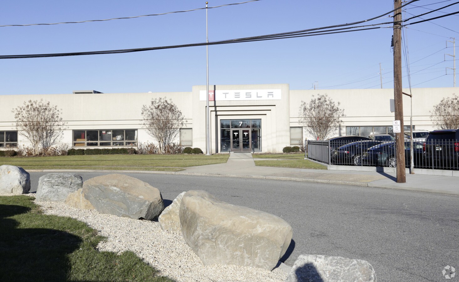 7 Aerial Way, Syosset, NY 11791 - Flex for Lease | LoopNet