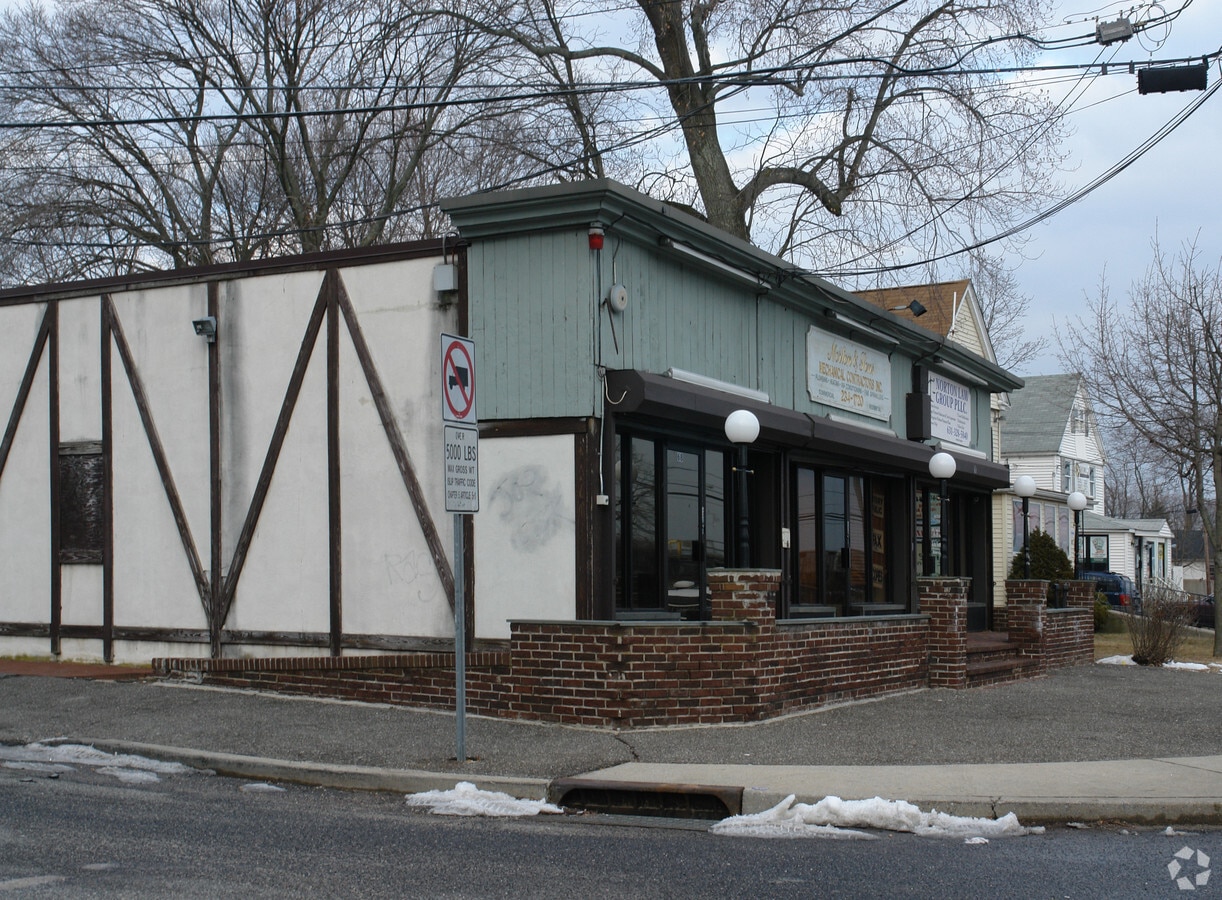 68 E Suffolk Ave, Central Islip, NY 11722 | LoopNet