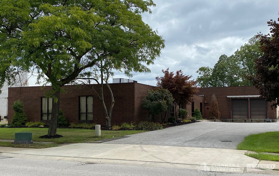 4641 Spring Rd, Brooklyn Heights, OH 44131 | LoopNet