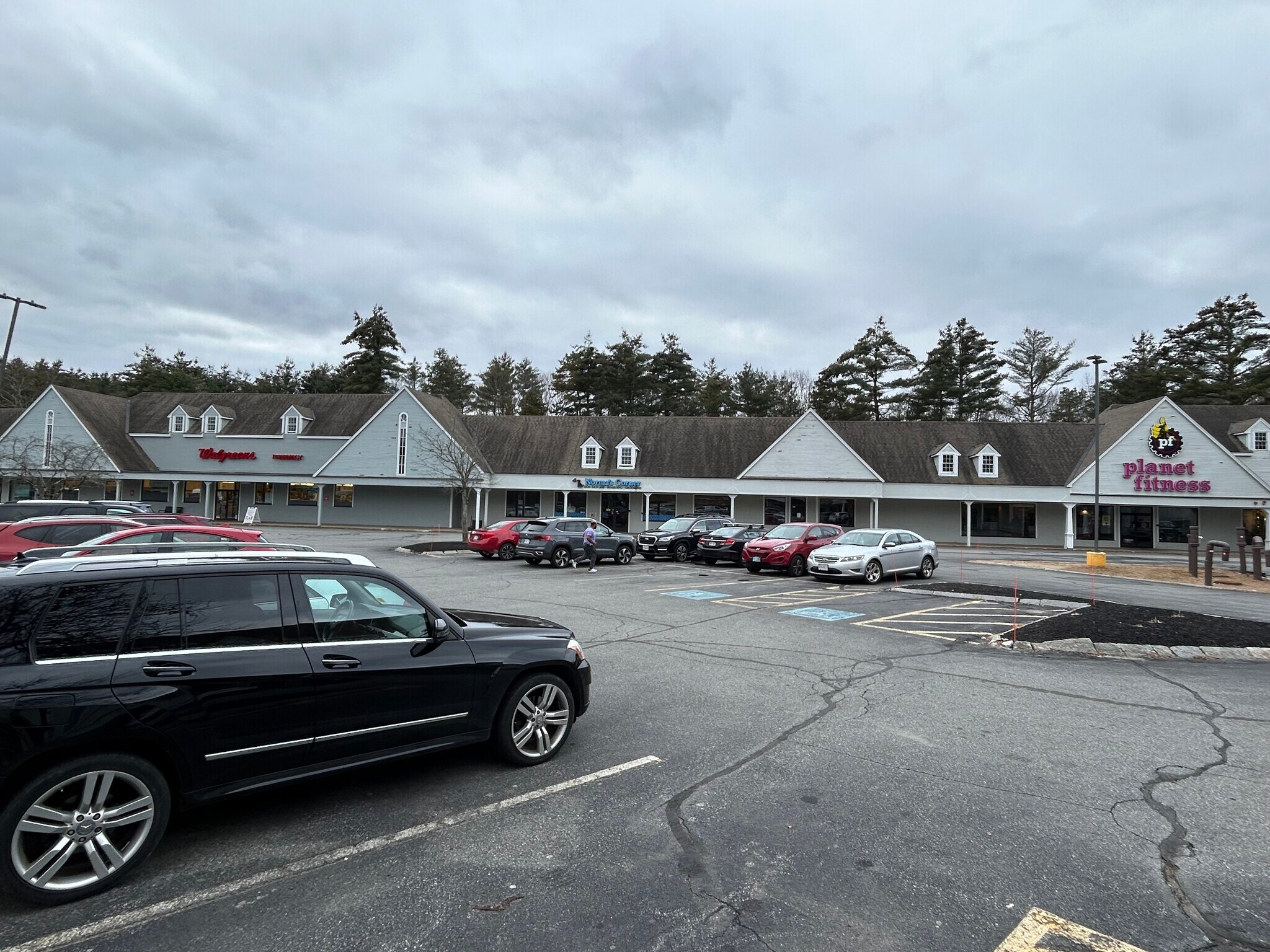 18 Main St, Townsend, MA 01469 - Harbor Village | LoopNet