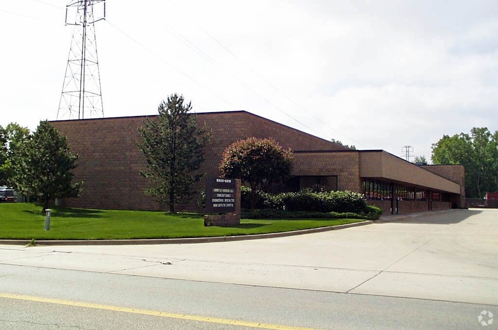 6800-6816 Nineteen 1/2 Mile Rd, Sterling Heights, MI 48314 | LoopNet