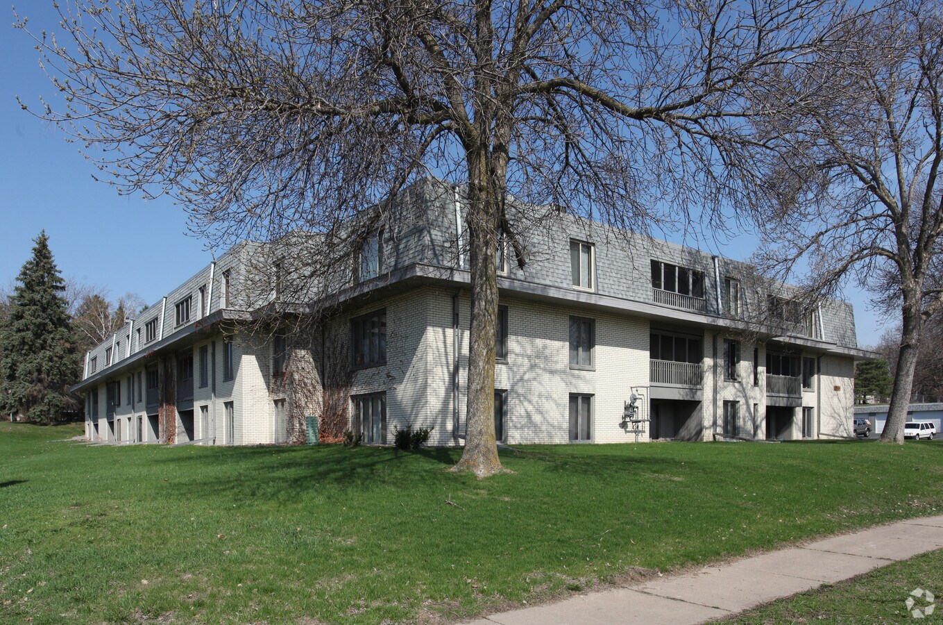 2701 Xylon Ave N, New Hope, MN 55427 | LoopNet