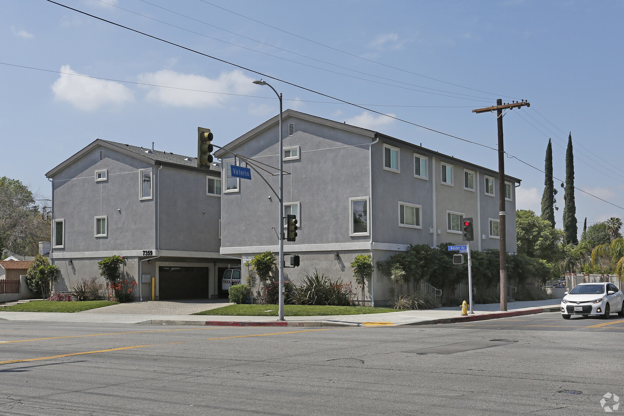 7359 Kester Ave, Van Nuys, CA 91405 - Multifamily for Sale | LoopNet