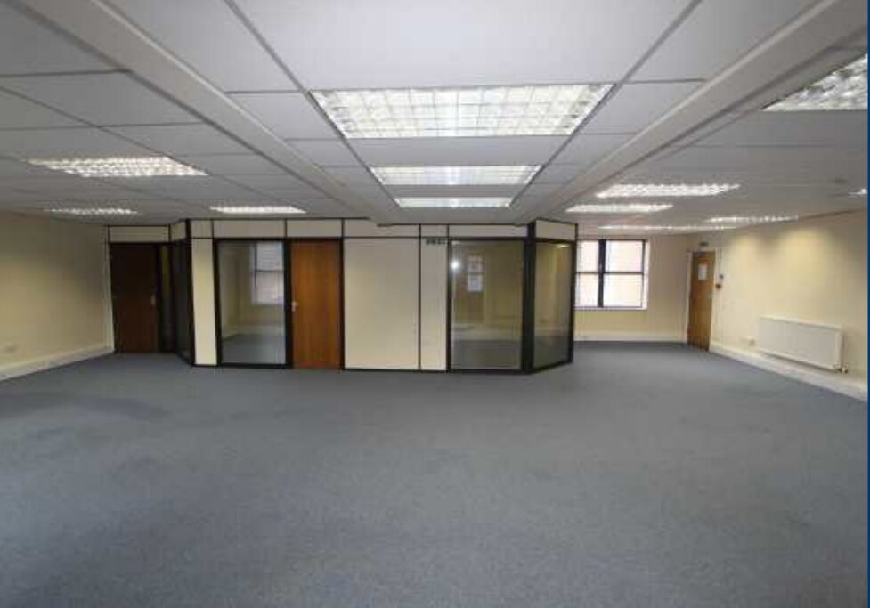 High St, Bristol, BS16 5EL - Eclipse Office Park | LoopNet