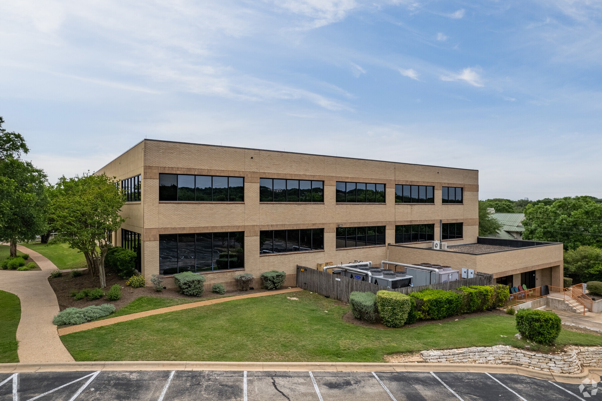 3001 Bee Caves Rd, Austin, TX 78746 - Treemont Plaza | LoopNet