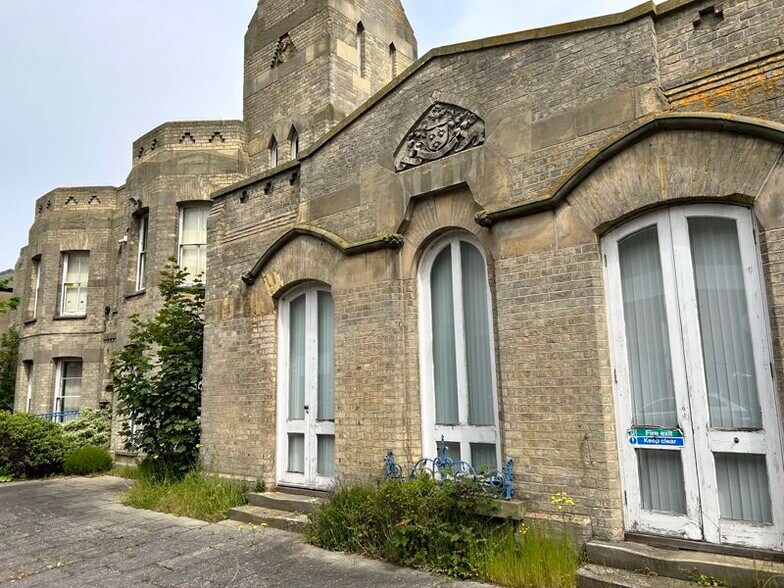 Gordon Rd, Lowestoft, SFK NR32 1JQ - Office for Sale | LoopNet