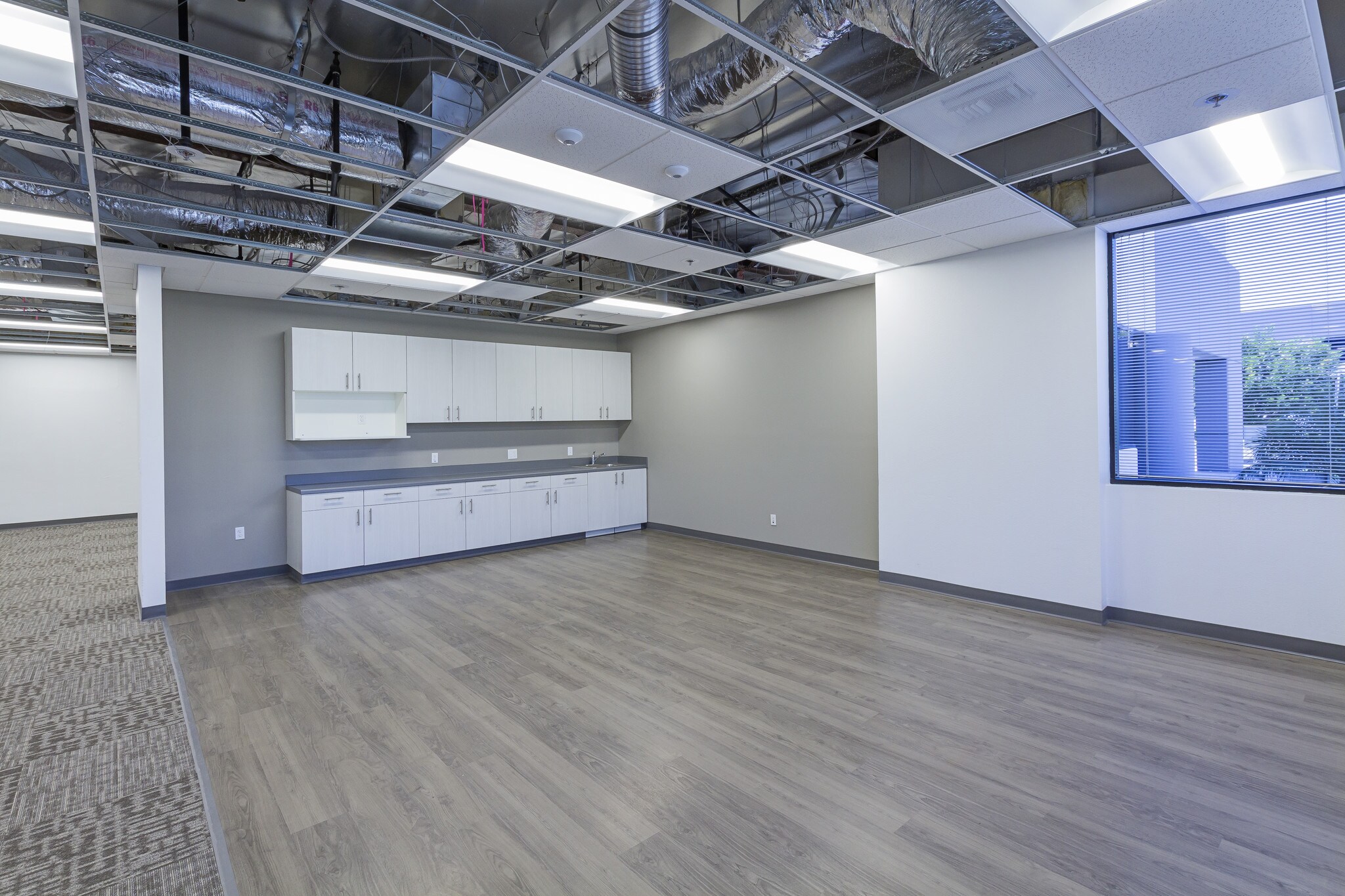 2793 Loker Ave W, Carlsbad, CA 92010 - Carlsbad Oaks Business Park | LoopNet