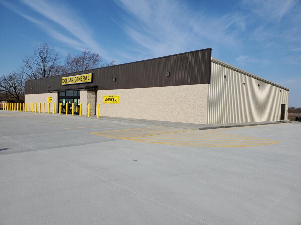 539 IL 48, Morrisonville, IL 62546 | LoopNet