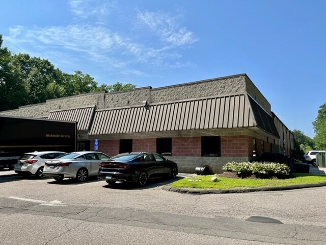 482 Pepper St, Monroe, CT 06468 | LoopNet