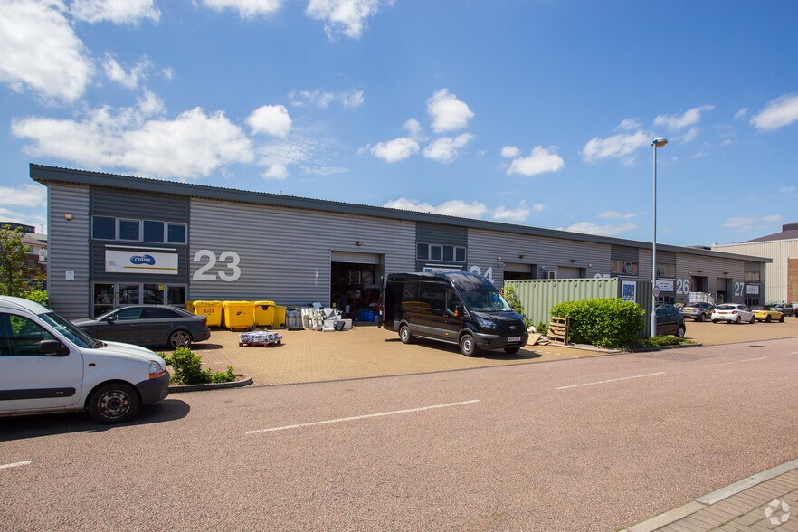 Armstrong Rd, London, SE18 6RS | LoopNet