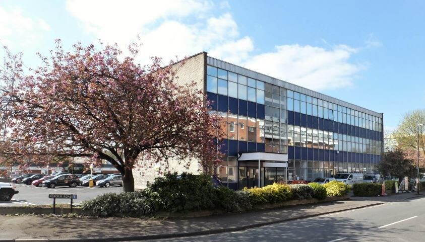 Reform Rd, Maidenhead, BKS SL6 8BY | LoopNet