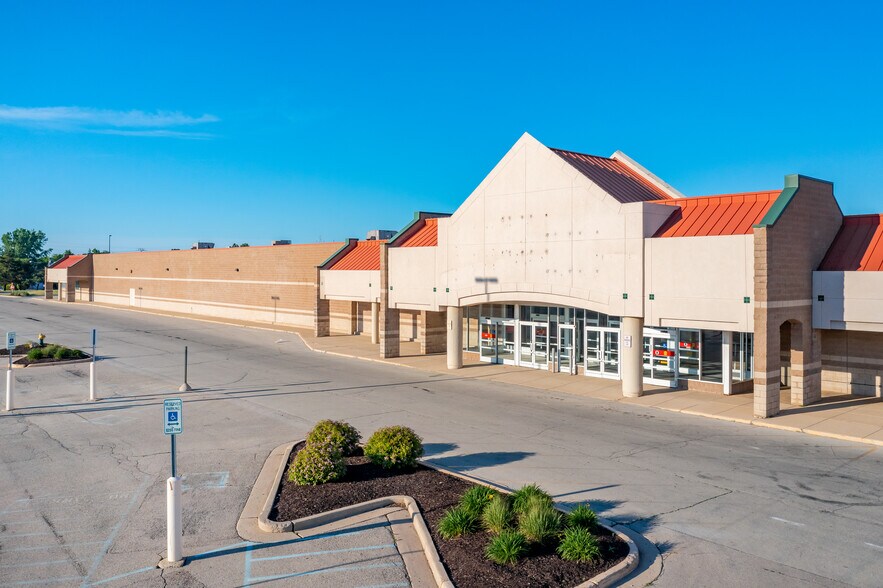 7520-7640 NE Loop 820, North Richland Hills, TX 76180 - North Hills ...