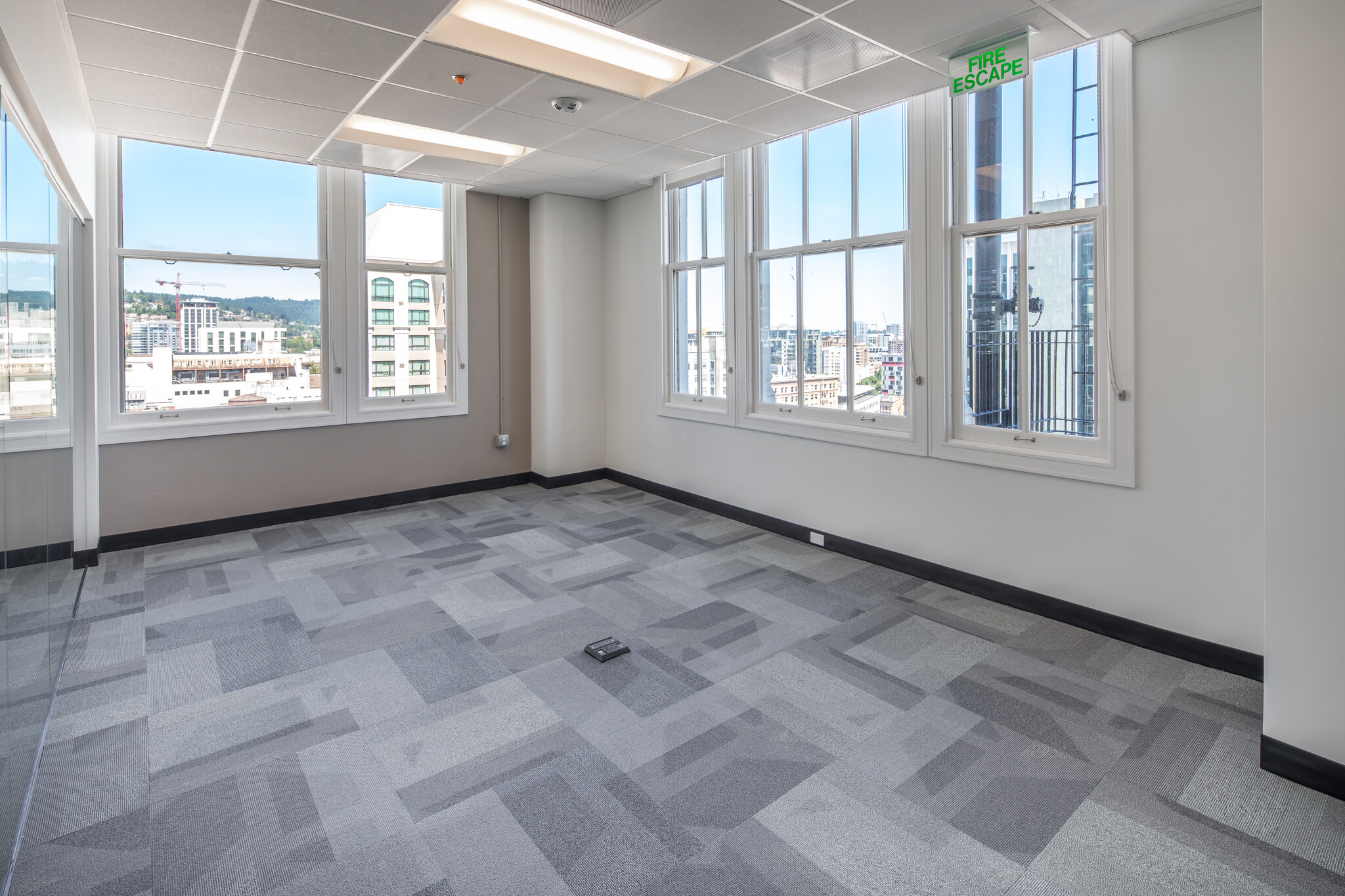 621 SW Morrison St, Portland, OR 97205 - American Bank Building | LoopNet