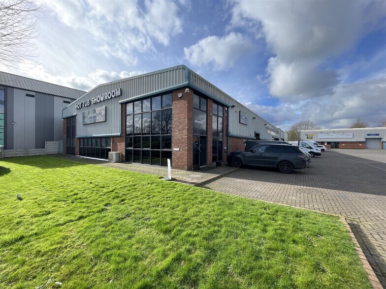 Sheffield Rd, Chesterfield, S41 8JT - Stand Park | LoopNet