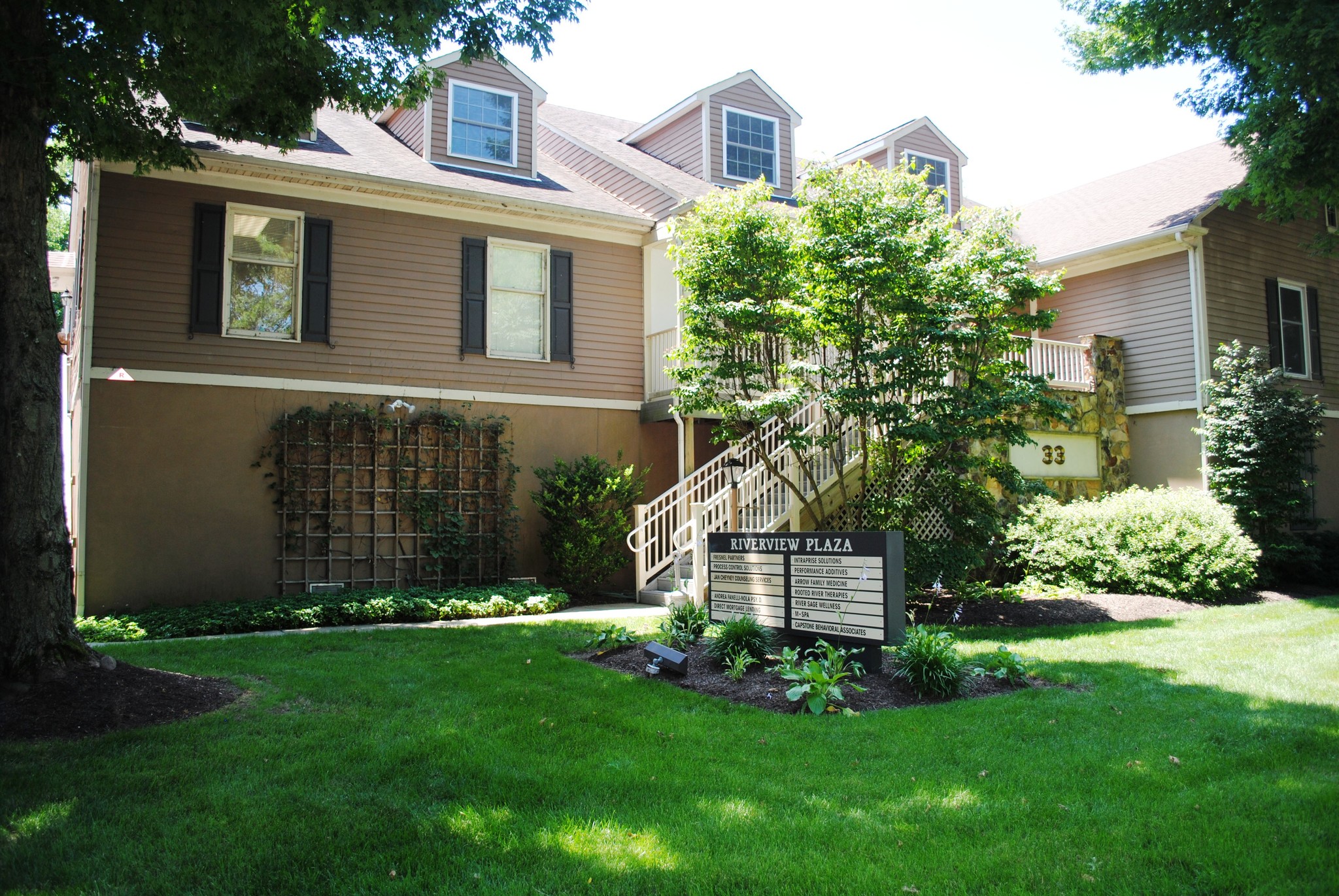 33 S Delaware Ave, Yardley, PA 19067 - Riverview Plaza | LoopNet 33 S Delaware Ave, Yardley, PA 19067 - Riverview Plaza | LoopNet