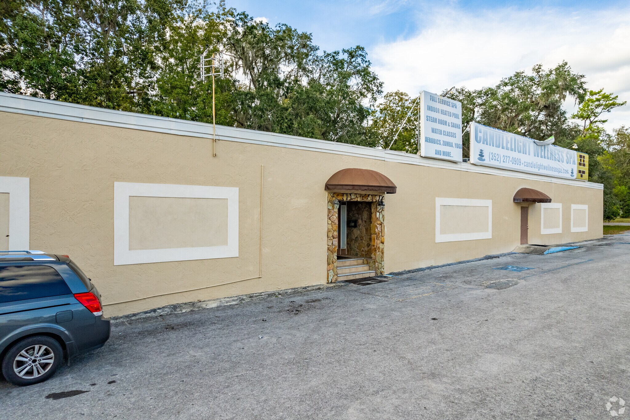 955 Candlelight Blvd, Brooksville, FL 34601 | LoopNet