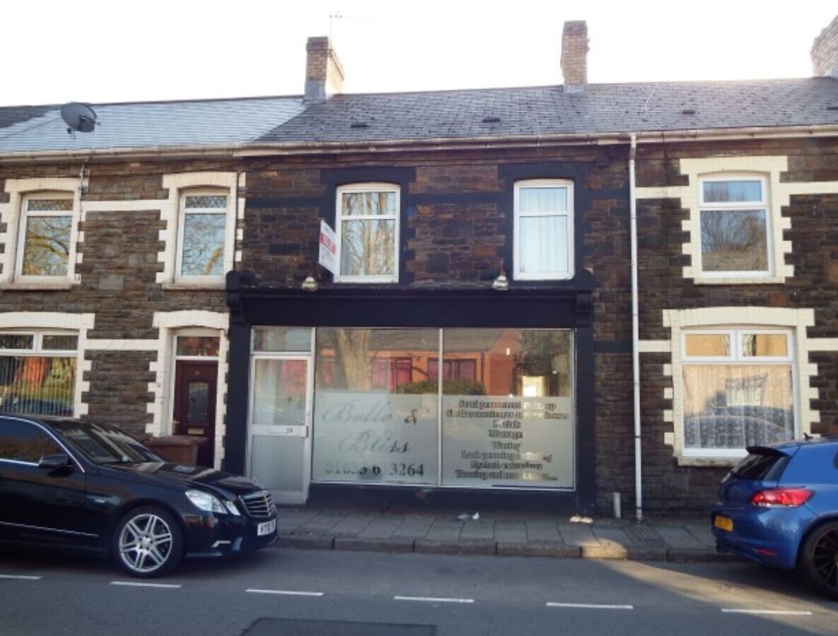 73 Commercial St, Risca, NP11 6AW | LoopNet