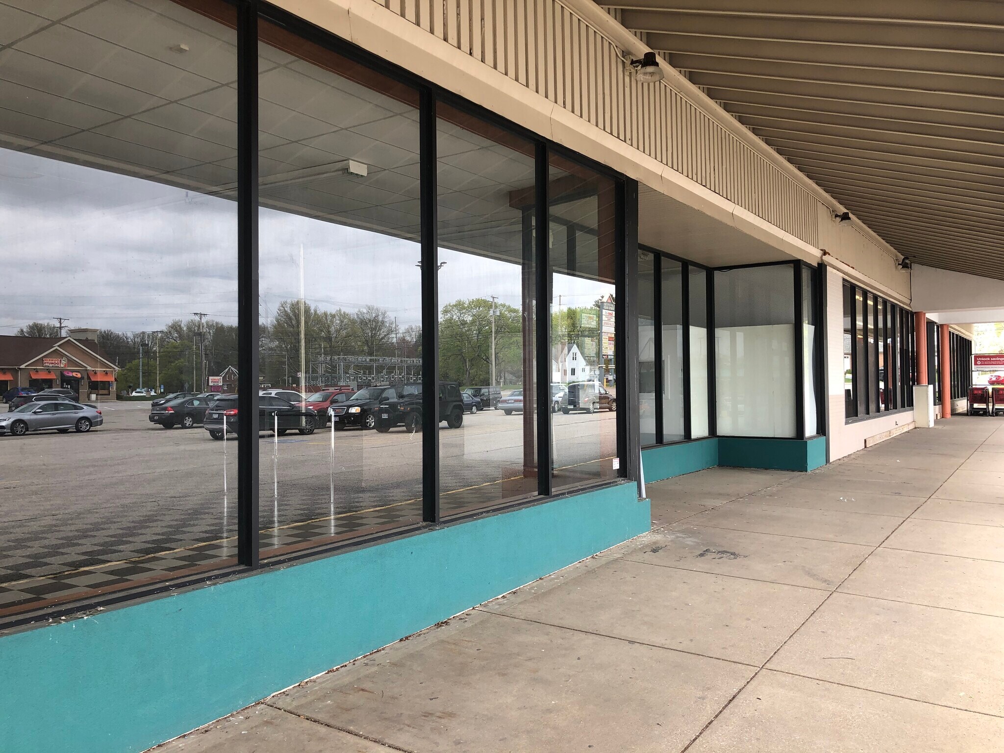 3333 Manchester Rd, Akron, OH 44319 - Coventry Towne Plaza | LoopNet