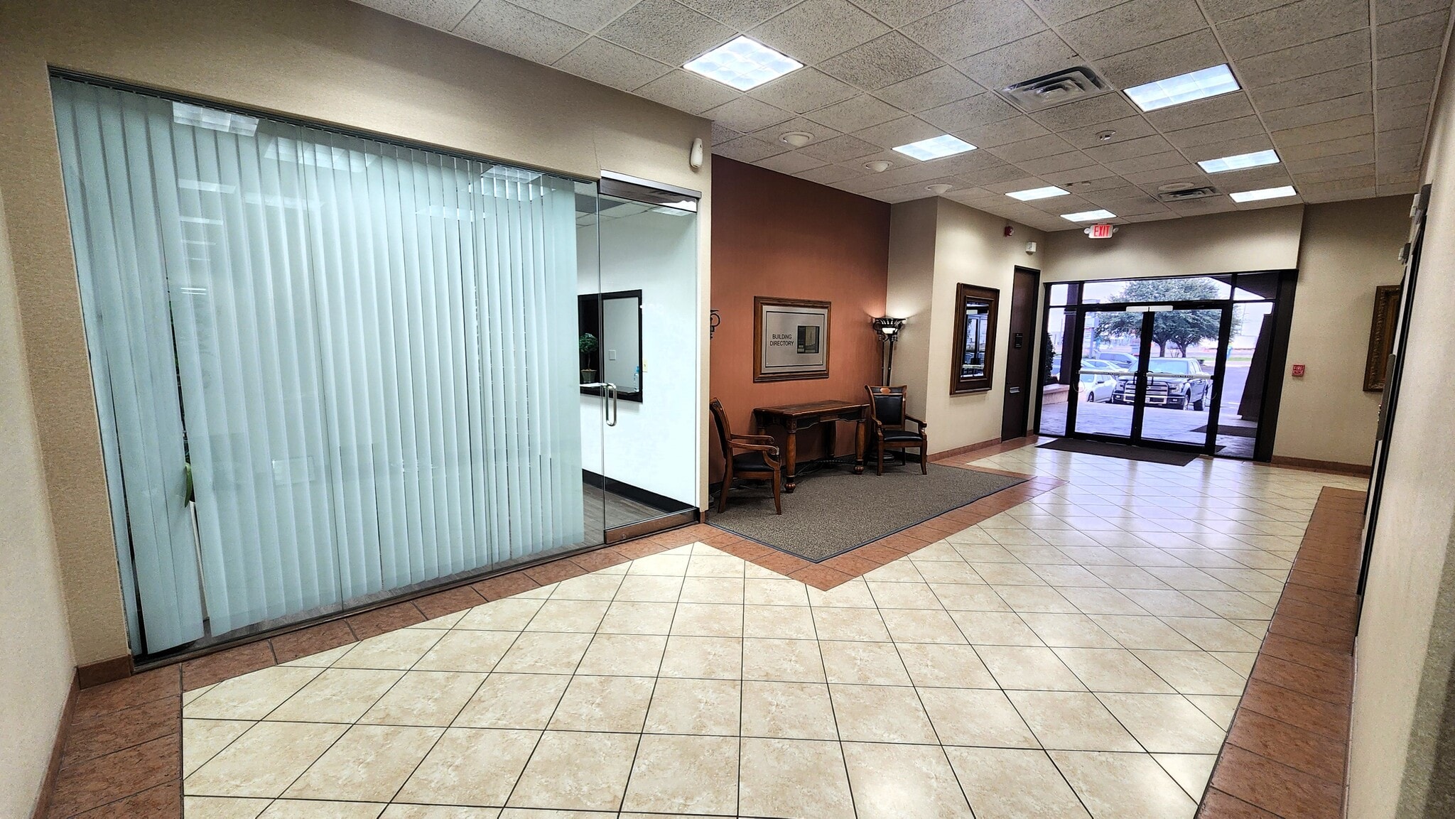 235 NE Loop 820, Hurst, TX 76053 - Spectrum Business Building | LoopNet