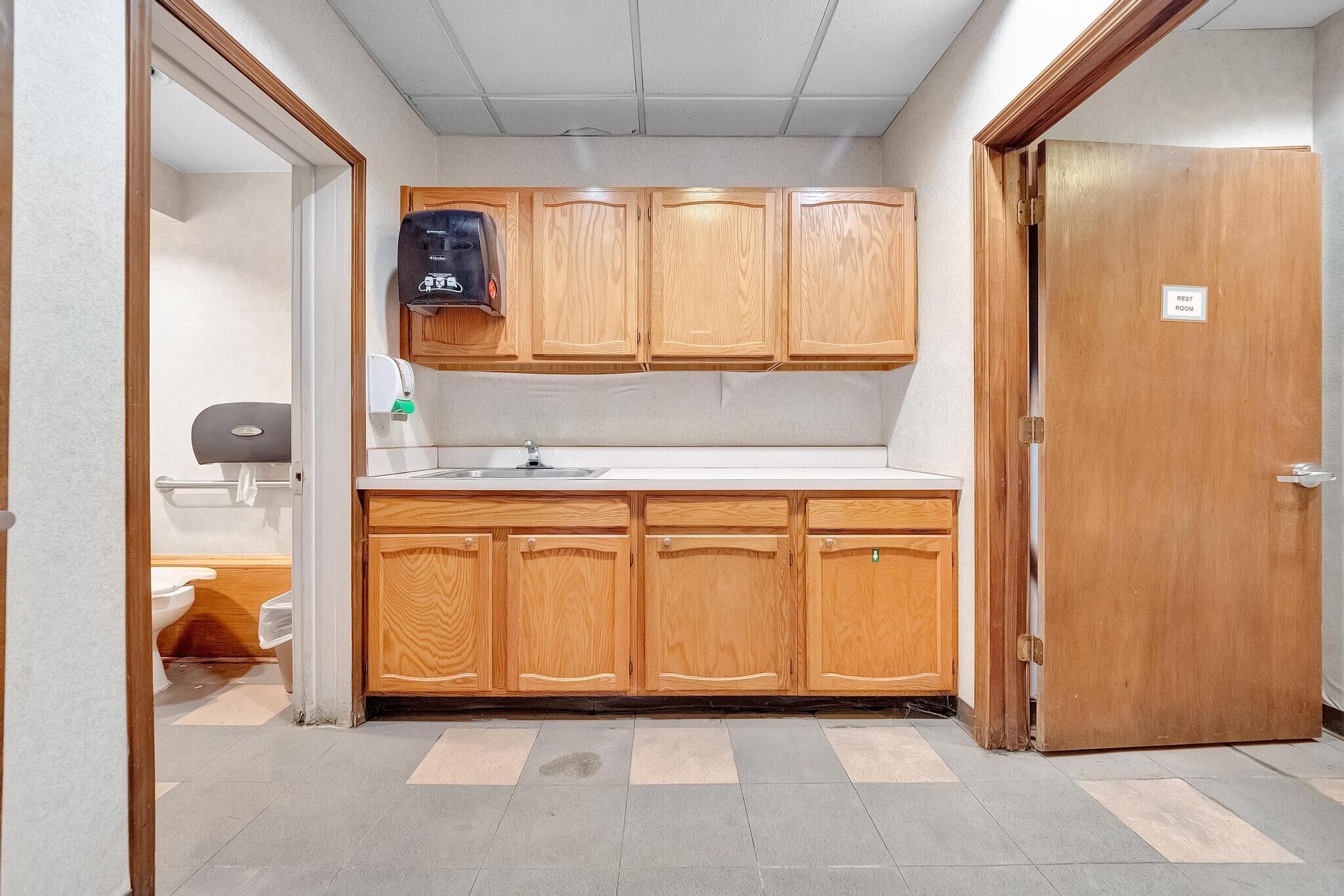 1371 Inkster Rd, Inkster, MI 48141 - Office for Sale | LoopNet