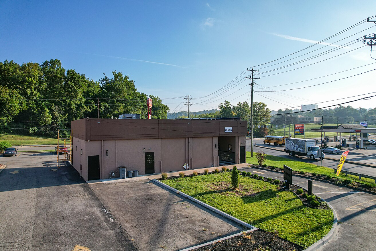 5229 Madison Rd, Cincinnati, OH 45227 - Retail for Sale | LoopNet