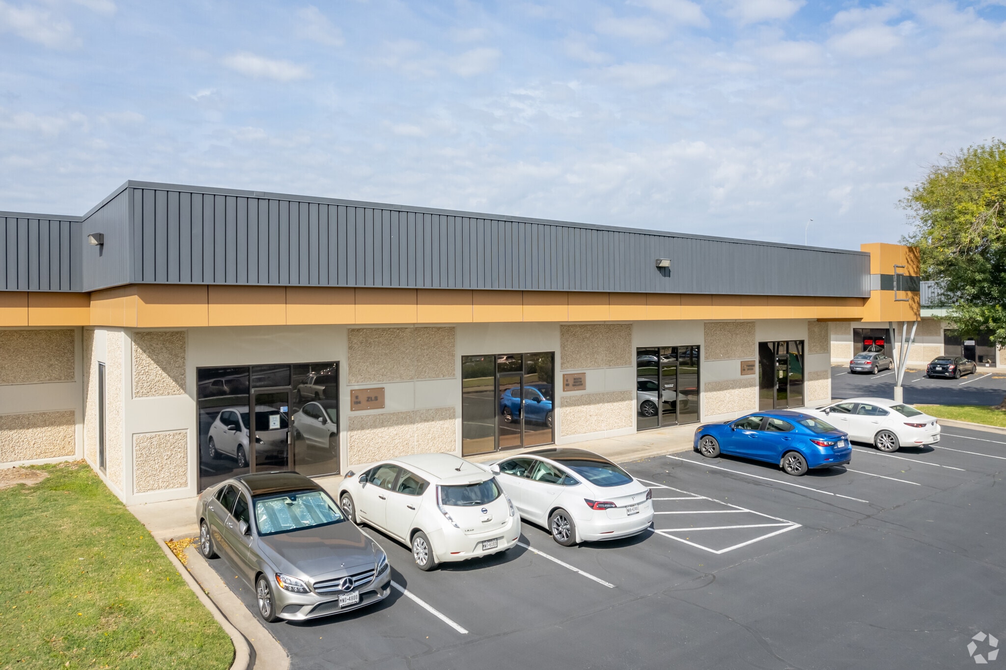 7801 N Lamar Blvd, Austin, TX 78752 - The Centre Business Park | LoopNet