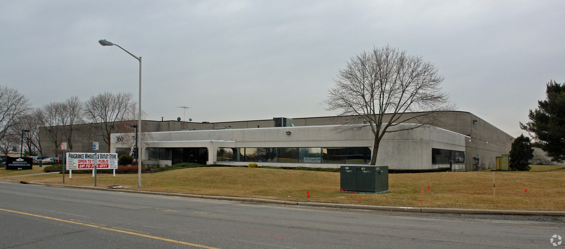 360 Moreland Rd, Commack, NY 11725 | LoopNet