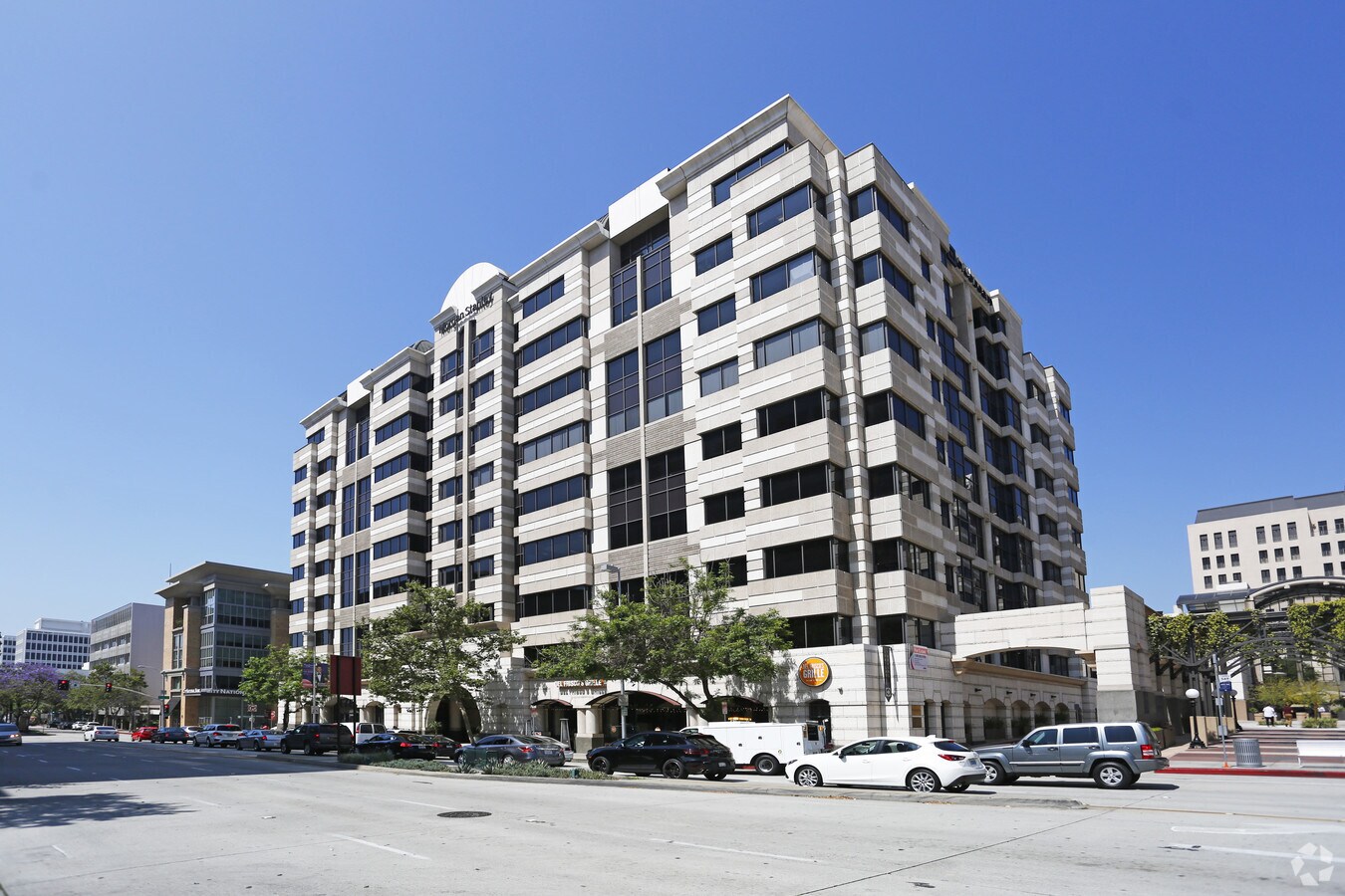 55 S Lake Ave, Pasadena, CA 91101 - Property Record | LoopNet.com