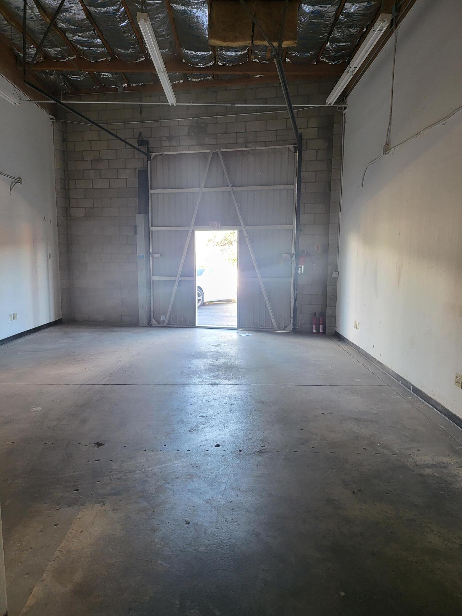 21601-21631 Marilla St, Chatsworth, CA 91311 - Small Industrial Units | LoopNet