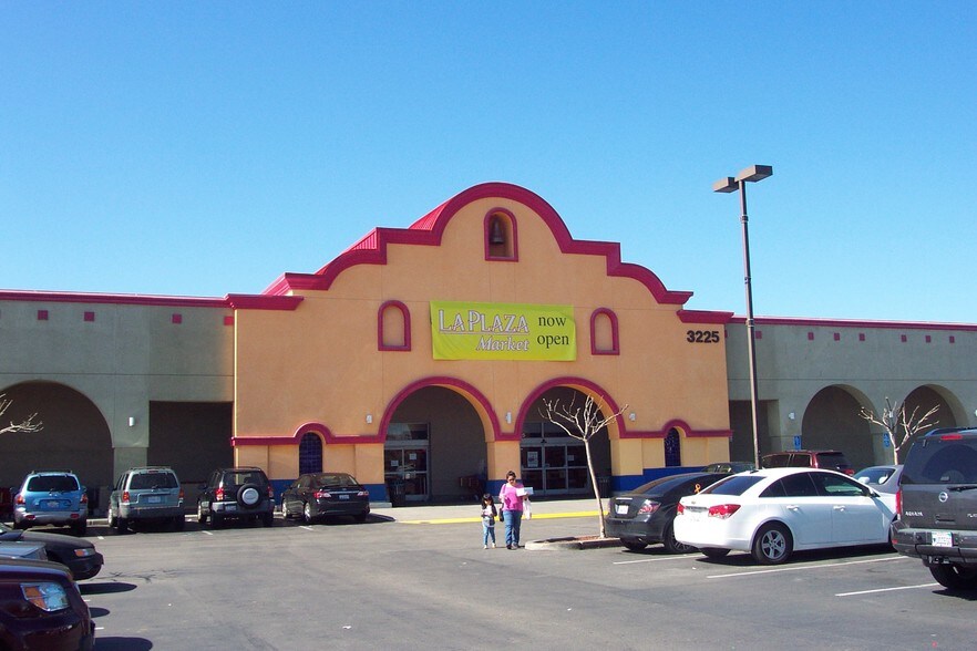 3001-3323 N Tracy Blvd, Tracy, CA, 95376 - Retail Space For Lease ...