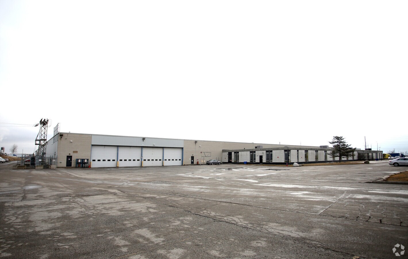 15 Bramalea Rd, Brampton, ON L6T 2W4 | LoopNet