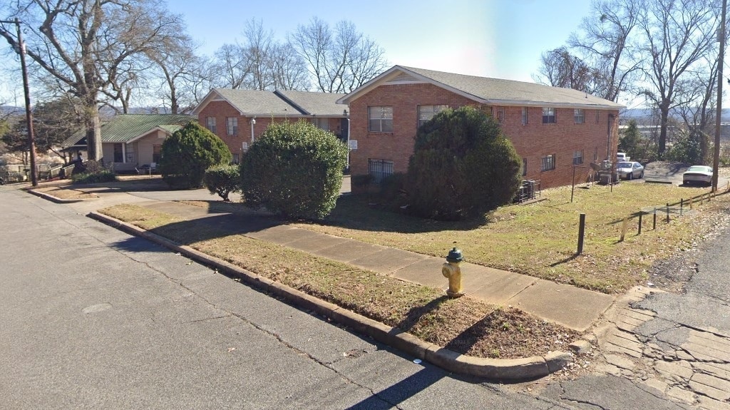 2445 30th Street Ensley, Birmingham, AL 35208 | LoopNet