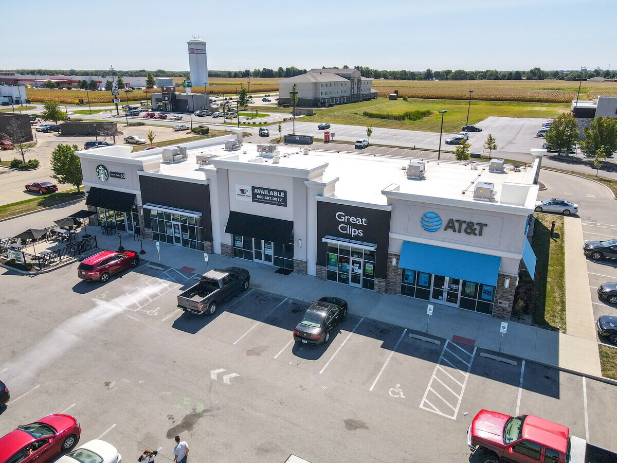 1050 Charleston Ave, Mattoon, IL 61938 | LoopNet