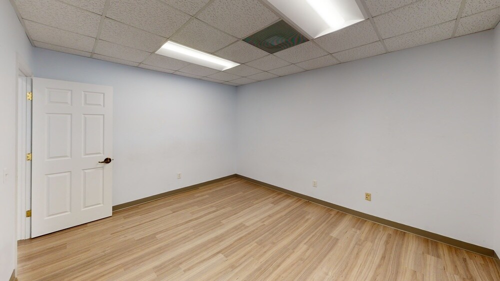 1110 Arbor Dr, Decatur, IL 62526 - Office for Sale | LoopNet