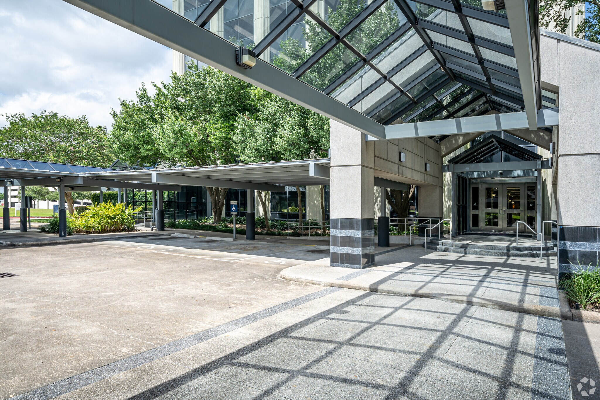 10205 Westheimer Rd, Houston, TX 77042 - West8 Tower | LoopNet