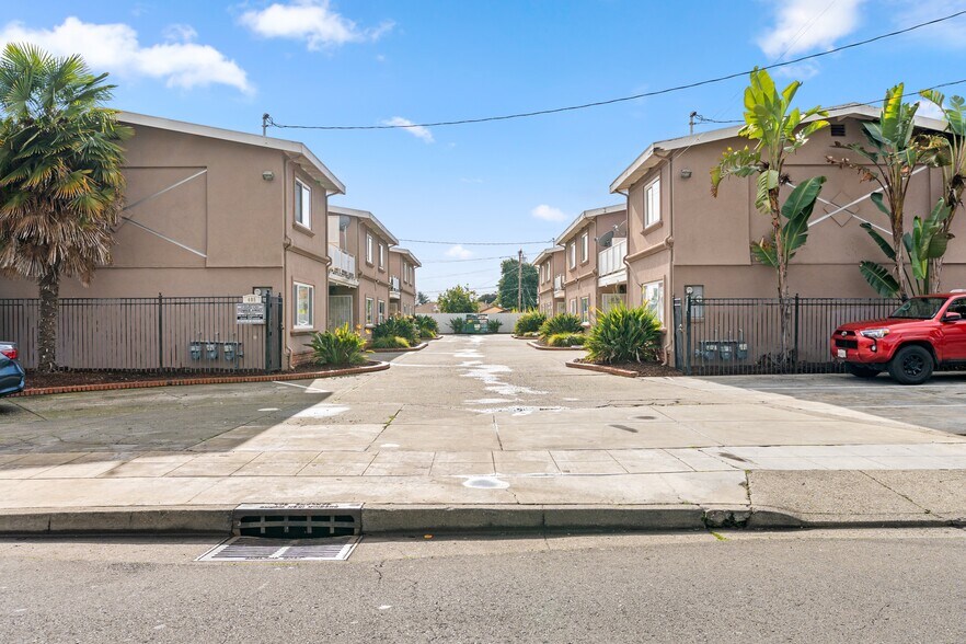 405 Sycamore Ave, Hayward, CA 94544 - Multifamily for Sale | LoopNet