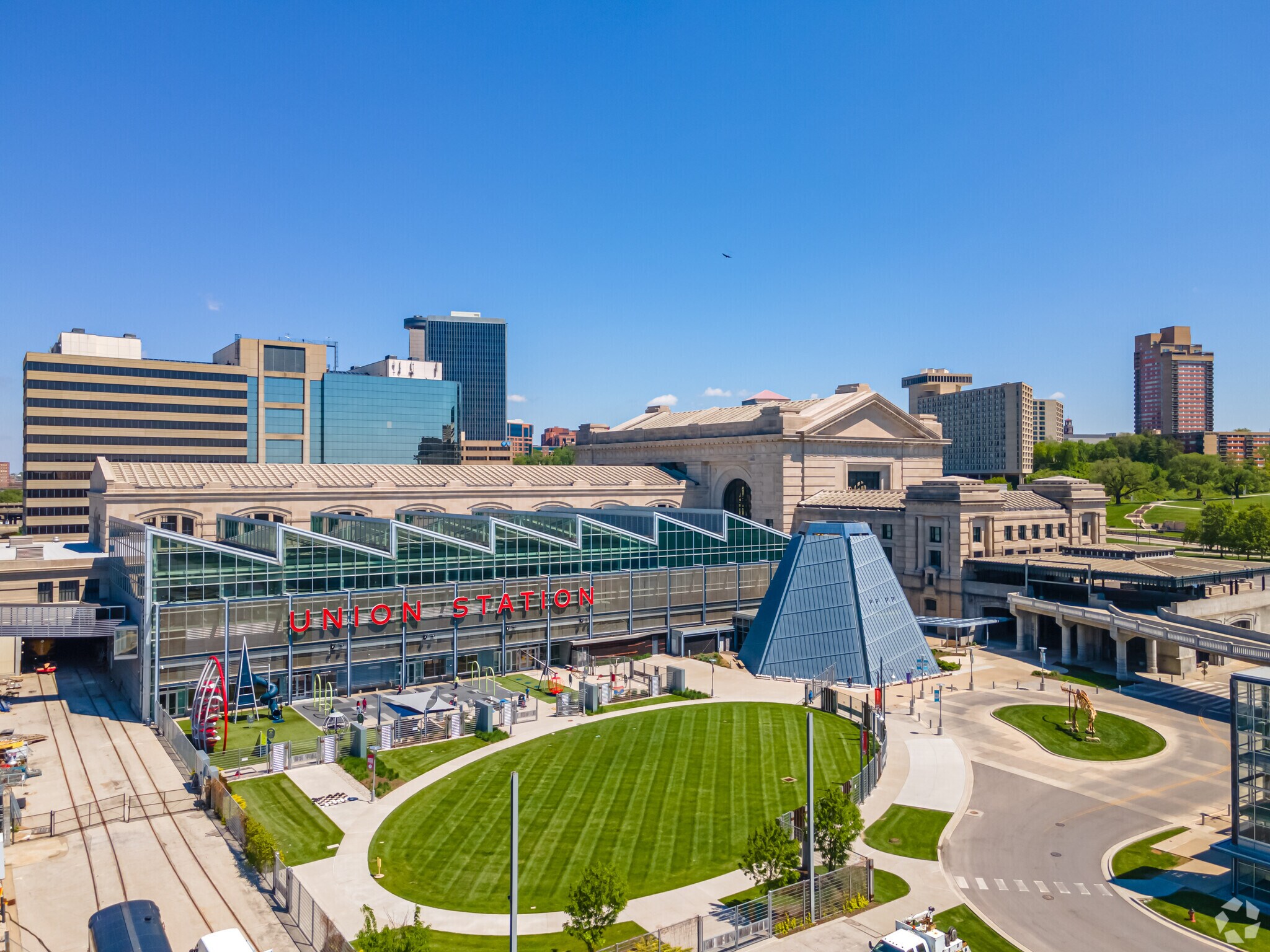 30 W Pershing Rd, Kansas City, MO 64108 - Union Station | LoopNet