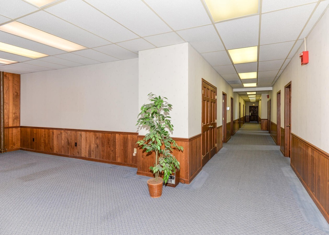 931 Meridian St, Anderson, IN 46016 | LoopNet