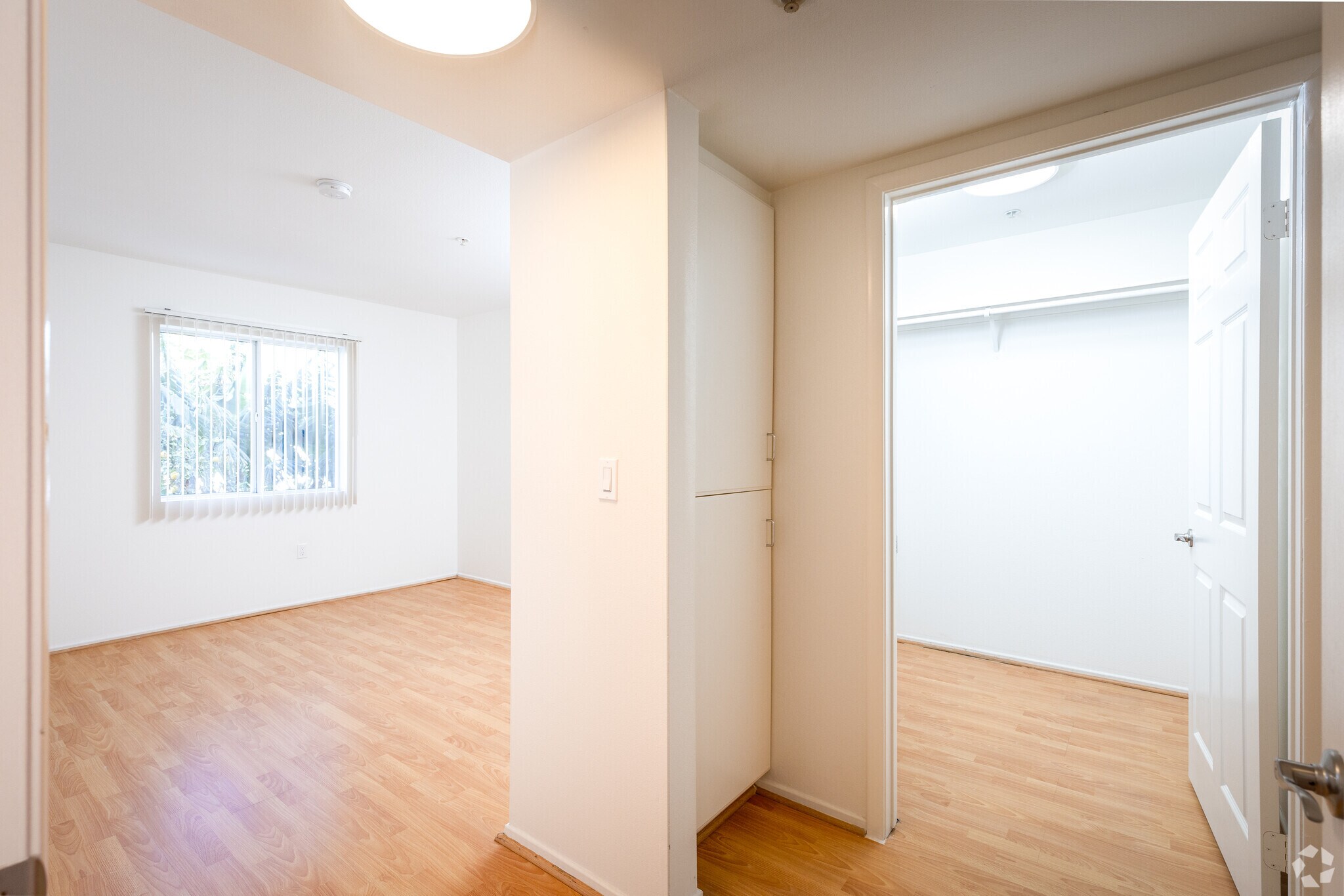 14431 Valerio St, Van Nuys, CA 91405 - Yaya Valerio | LoopNet