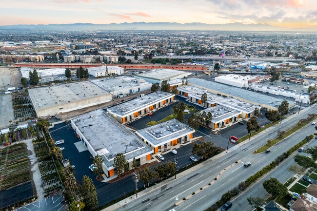 Kidder Mathews - Seattle Commercial Listings & Brokers | LoopNet