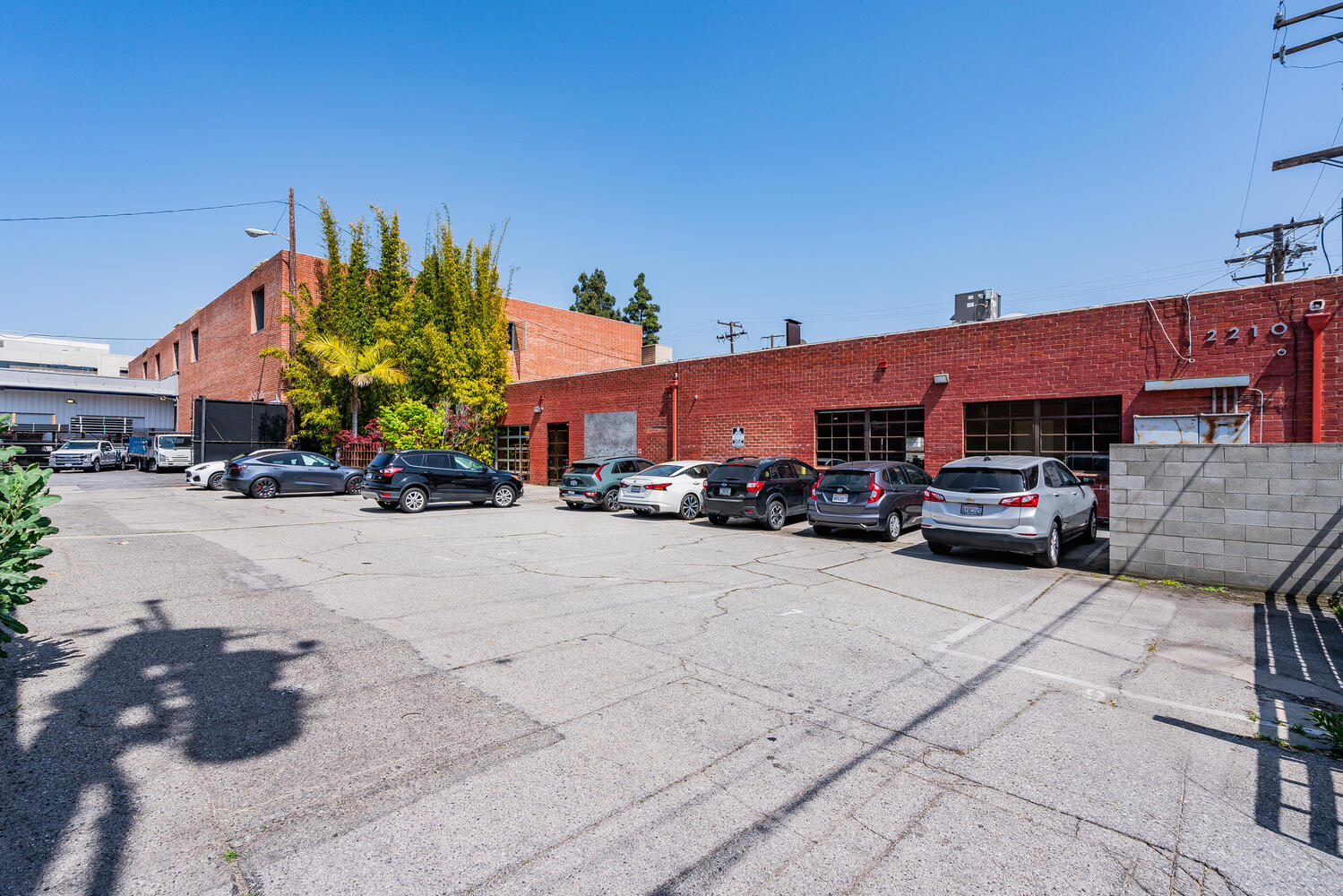 2210 Broadway, Santa Monica, CA 90404 - Office for Lease | LoopNet
