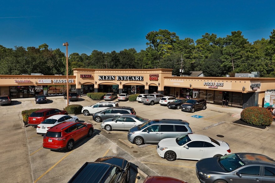 8220 Louetta Rd, Spring, TX 77379 - Champion Forest Louetta Shopping ...