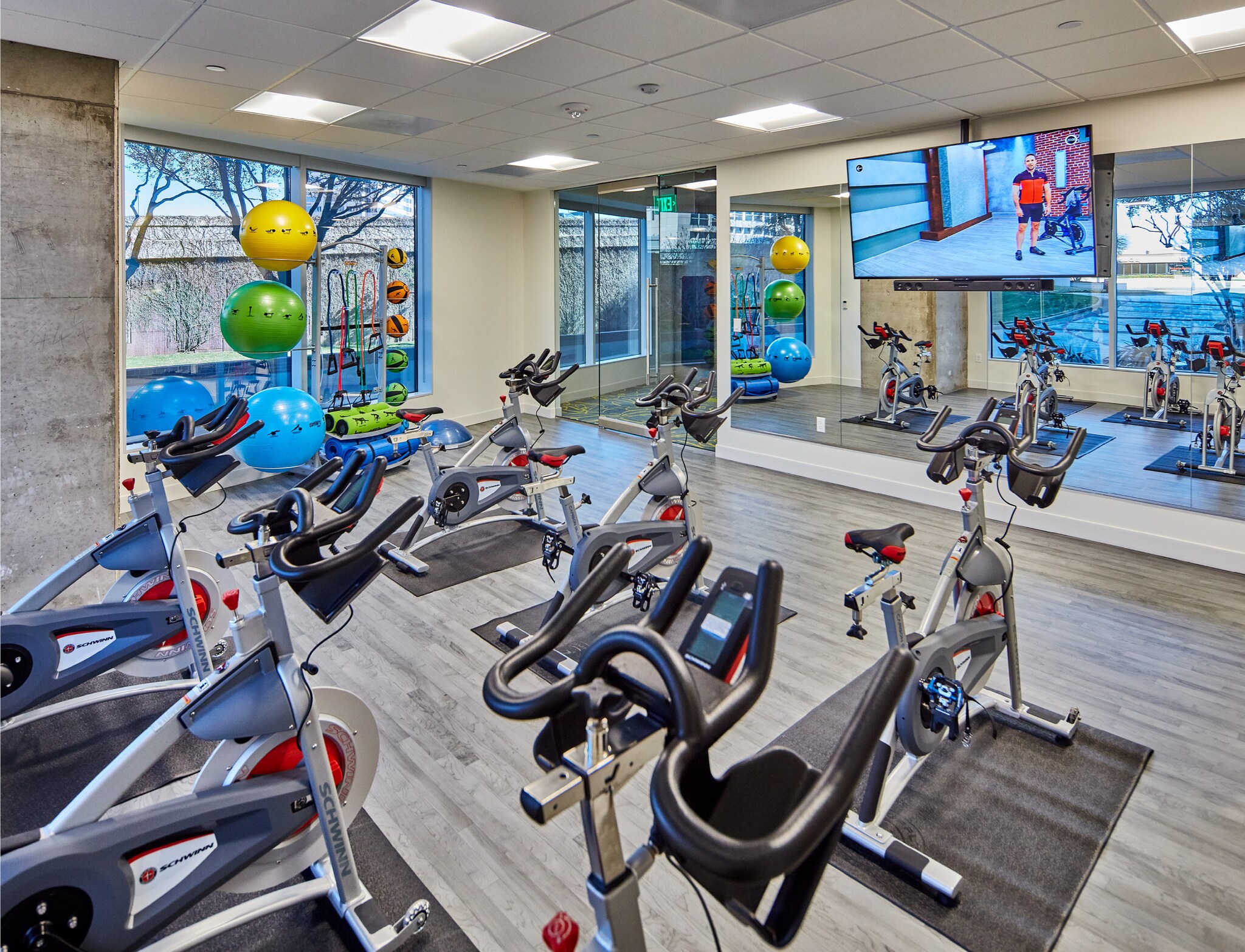 5005 Lyndon B Johnson Fwy, Dallas, TX 75244 - Pinnacle Tower | LoopNet