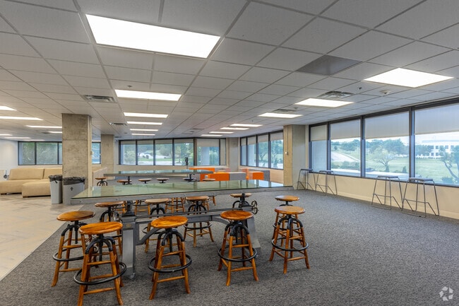 Newmark - Dallas Commercial Listings & Brokers | LoopNet