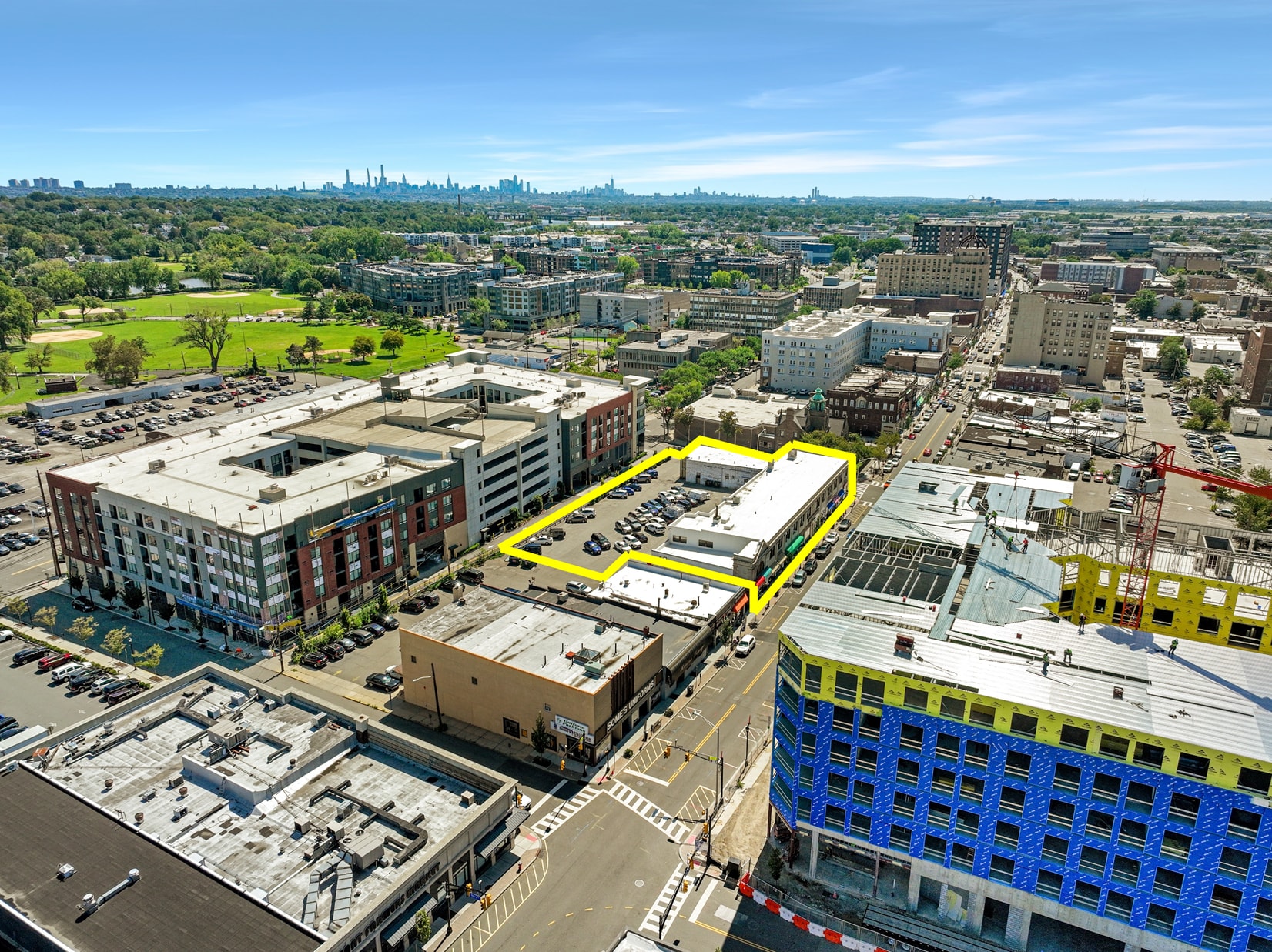 286-300 Main St, Hackensack, NJ 07601 - Main Street Village | LoopNet