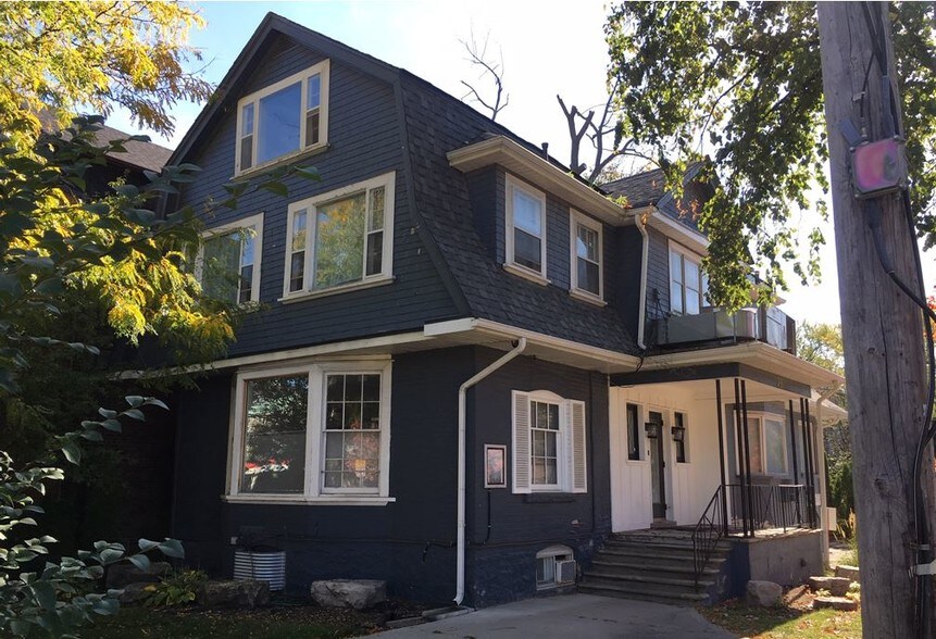 73 Warren Rd, Toronto, ON M4V 1R3 | LoopNet