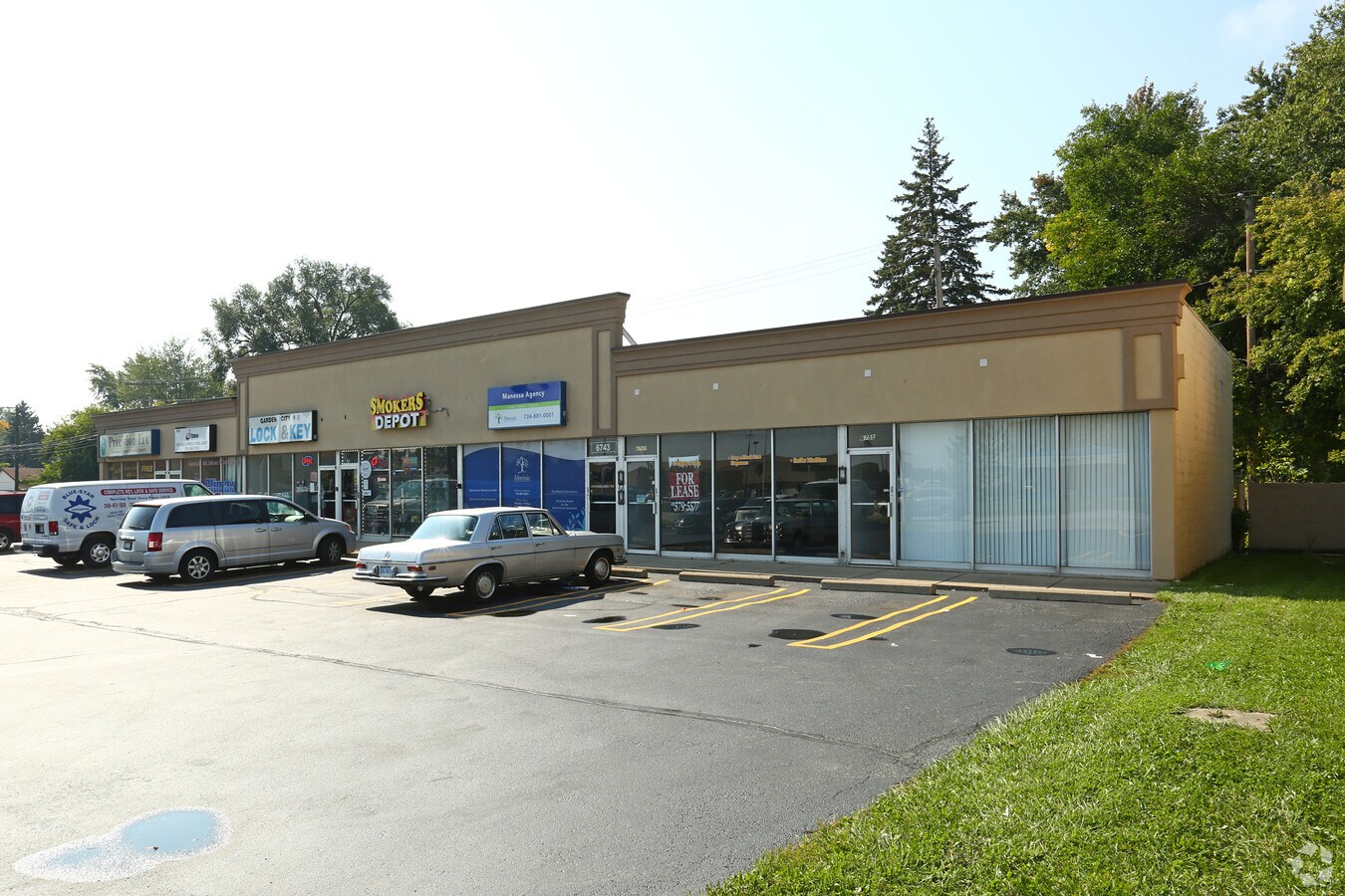 6719-6755 Middlebelt Rd, Garden City, MI 48135 | LoopNet