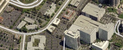 2070 Business Center Dr, Irvine, CA 92612 - Airport Plaza II | LoopNet