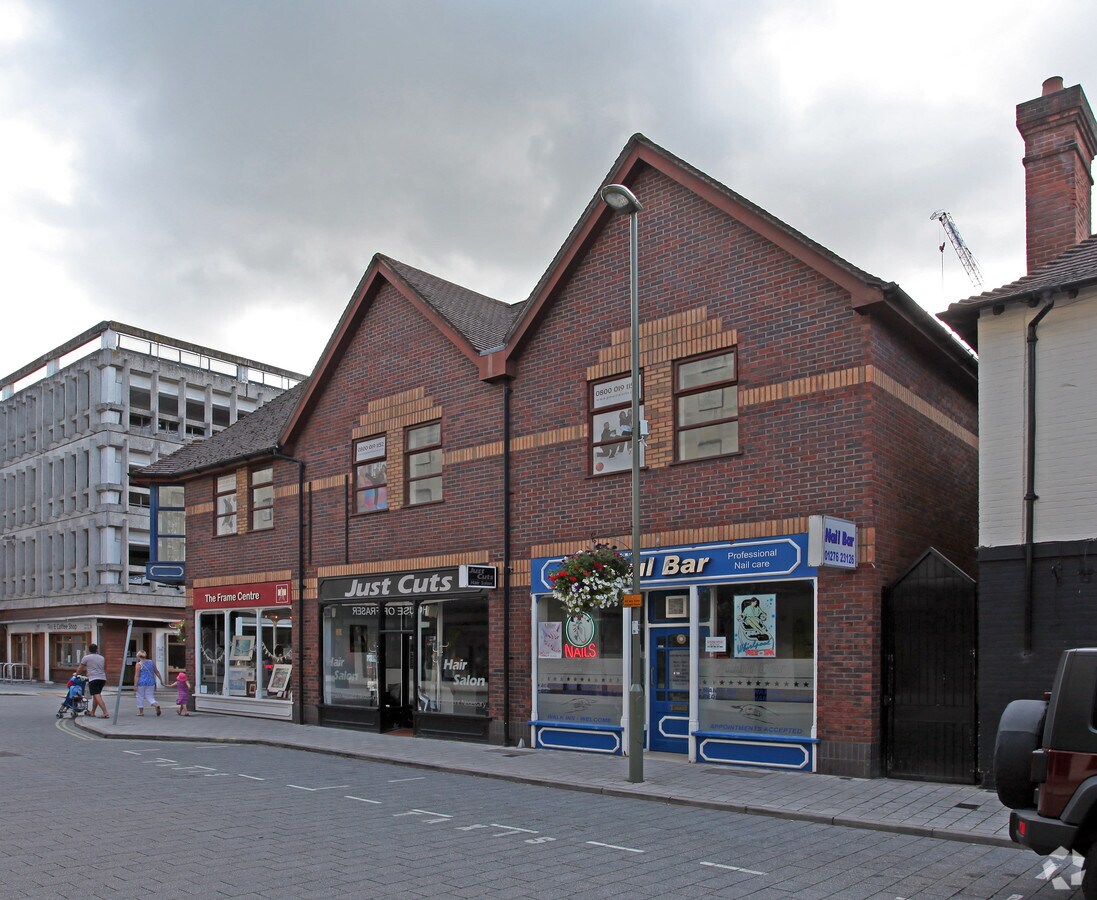 35-39 Princess Way, Camberley, SRY GU15 3RP | LoopNet