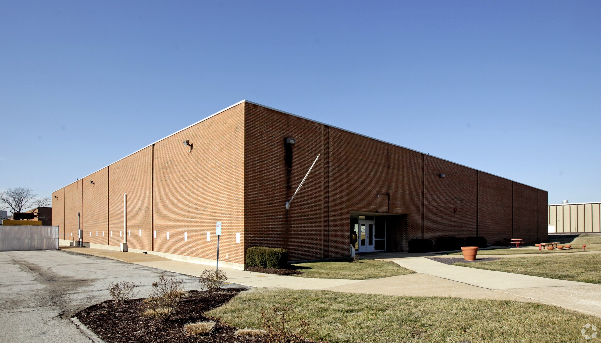 560 Anglum Rd, Hazelwood, MO 63042 - Industrial for Lease | LoopNet